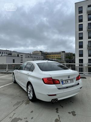White BMW 530 2015 in Vilnius, with an engine capacity of 3.00 L and mileage of 300 thousand km for 14999 €, photo 5 on AUTOMOTO.COM.LV