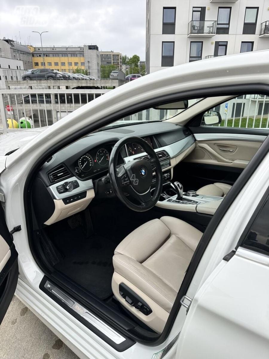 White BMW 530 2015 in Vilnius, with an engine capacity of 3.00 L and mileage of 300 thousand km for 14999 €, photo 6 on AUTOMOTO.COM.LV