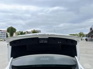White BMW 530 2015 in Vilnius, with an engine capacity of 3.00 L and mileage of 300 thousand km for 14999 €, photo 11 on AUTOMOTO.COM.LV
