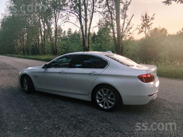White BMW 530 2015 in Riga, with an engine capacity of 3.00 L and mileage of 287 thousand km for 14500 €, photo 3 on AUTOMOTO.COM.LV