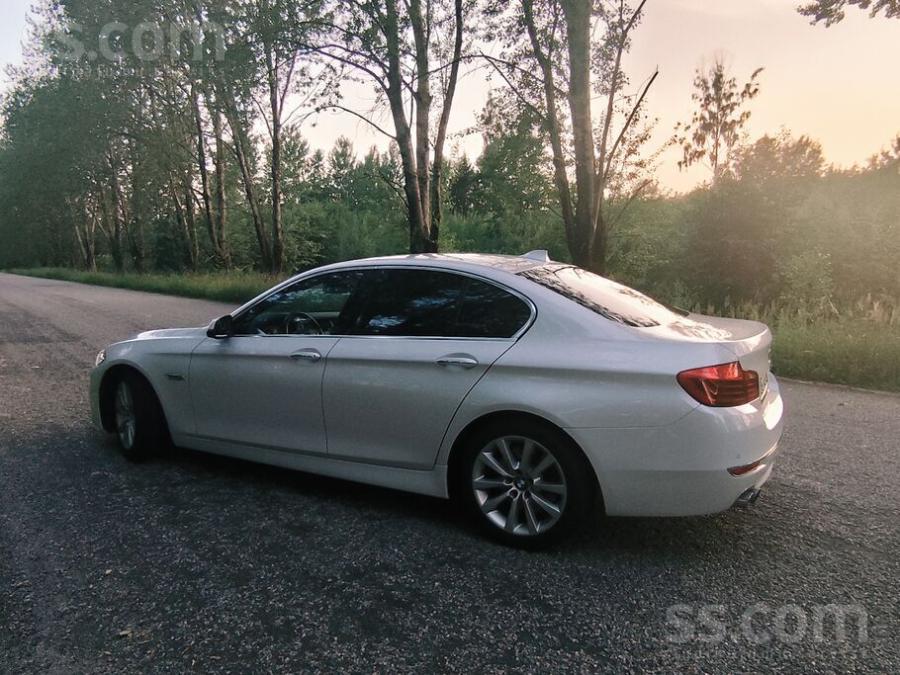 Balts BMW 530 2015 Rīga, ar dzinēja tilpumu 3.00 L un nobraukumu 287 tūkst. km par 14500 €, foto 4 vietnē AUTOMOTO.COM.LV