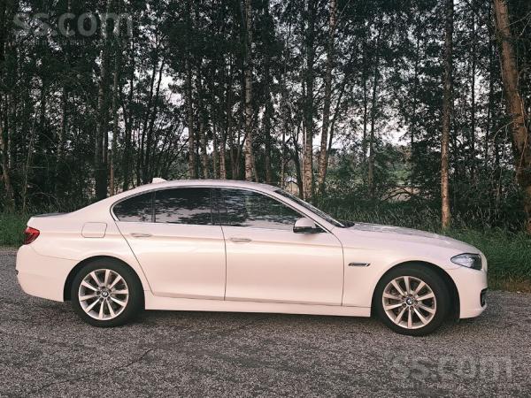 White BMW 530 2015 in Riga, with an engine capacity of 3.00 L and mileage of 287 thousand km for 14500 €, photo 4 on AUTOMOTO.COM.LV