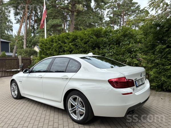 White BMW 530 2016 in Jurmala, with an engine capacity of 3.00 L and mileage of 101 thousand km for 16200 €, photo 4 on AUTOMOTO.COM.LV