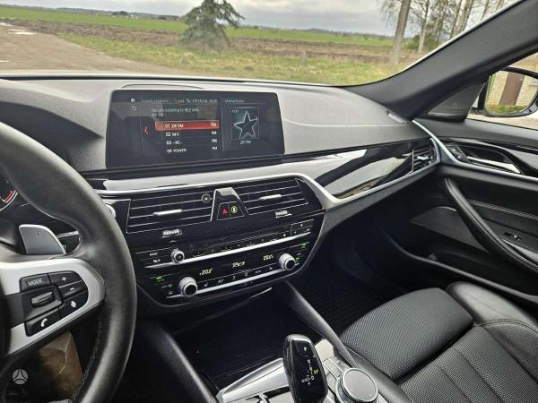 Balts BMW 530 2017 Šauļi, ar dzinēja tilpumu 2.99 L un nobraukumu 314 tūkst. km par 18800 €, foto 11 vietnē AUTOMOTO.COM.LV