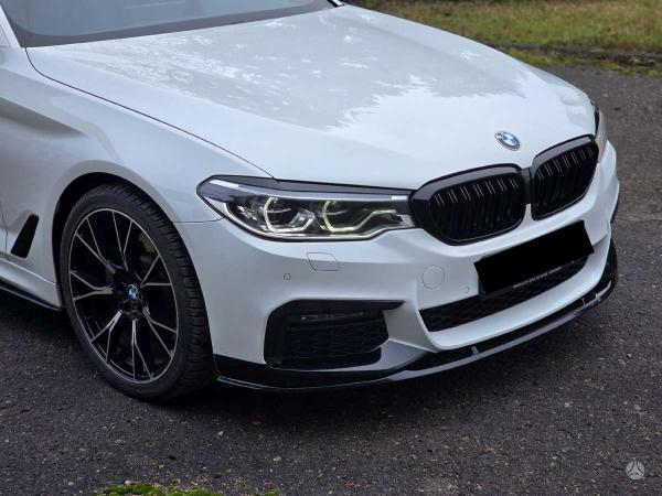 White BMW 530 2017 in Radviliskis, with an engine capacity of 2.99 L and mileage of 303 thousand km for 24800 €, photo 3 on AUTOMOTO.COM.LV