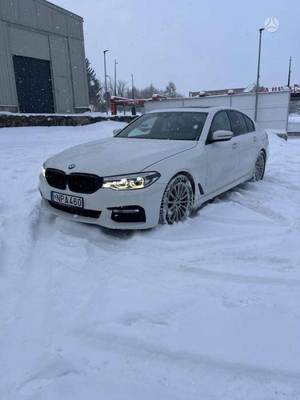 White BMW 530 2017 in Alytus, with an engine capacity of 2.99 L and mileage of 294 thousand km for 23000 €, photo 3 on AUTOMOTO.COM.LV