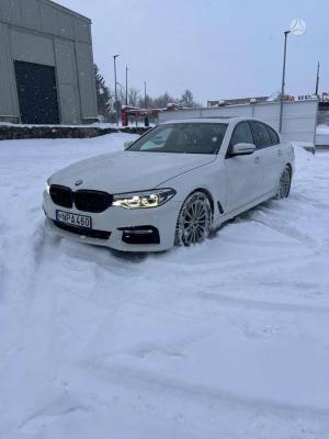 White BMW 530 2017 in Alytus, with an engine capacity of 2.99 L and mileage of 294 thousand km for 23000 €, photo 3 on AUTOMOTO.COM.LV