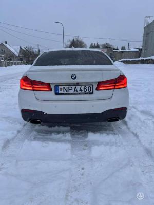 White BMW 530 2017 in Alytus, with an engine capacity of 2.99 L and mileage of 294 thousand km for 23000 €, photo 5 on AUTOMOTO.COM.LV