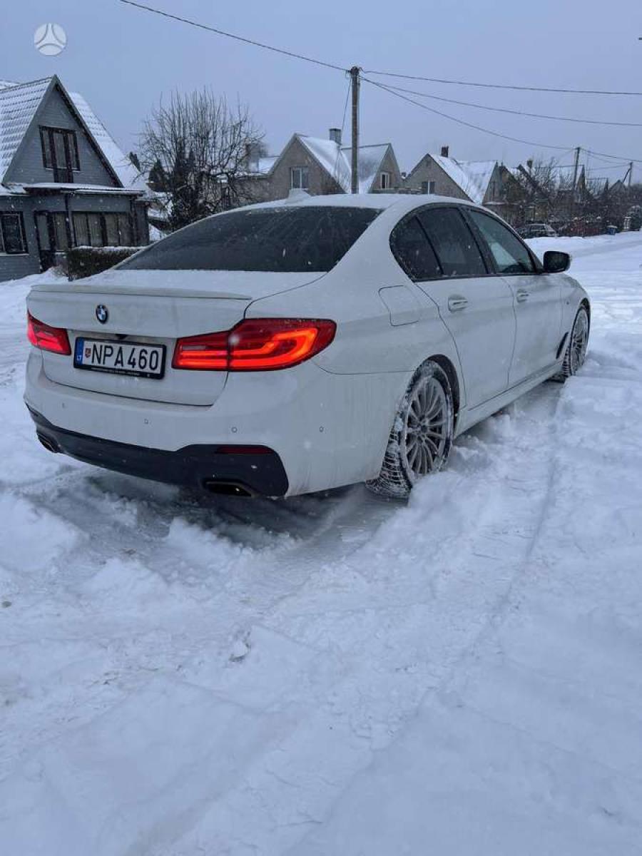 White BMW 530 2017 in Alytus, with an engine capacity of 2.99 L and mileage of 294 thousand km for 23000 €, photo 6 on AUTOMOTO.COM.LV