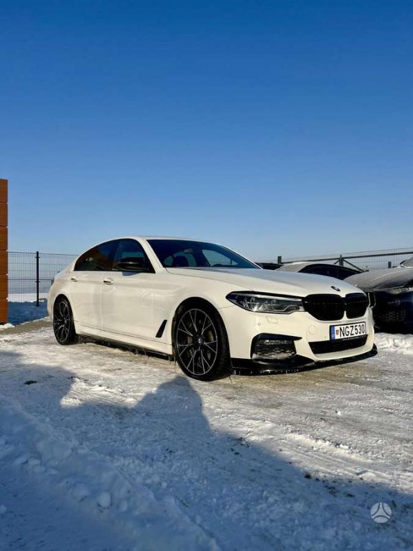 White BMW 530 2017 in Kaunas, with an engine capacity of 2.99 L and mileage of 309 thousand km for 20300 €, photo 3 on AUTOMOTO.COM.LV