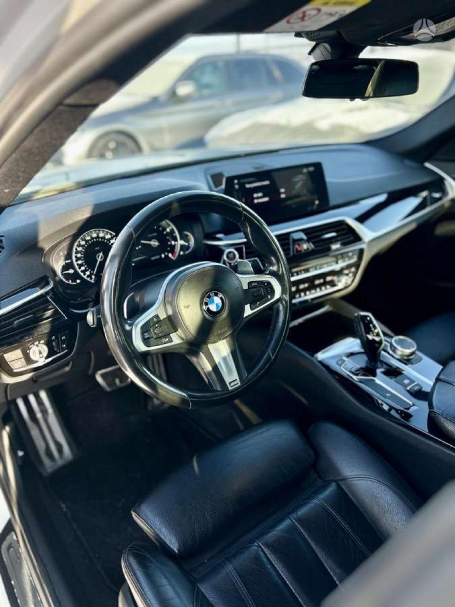Balts BMW 530 2017 Kauņa, ar dzinēja tilpumu 2.99 L un nobraukumu 309 tūkst. km par 20300 €, foto 16 vietnē AUTOMOTO.COM.LV