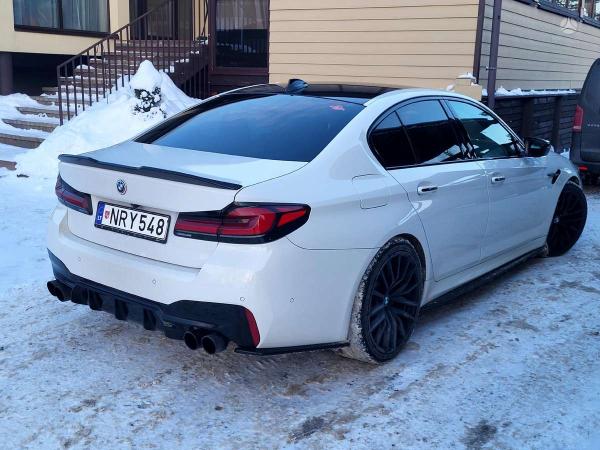 White BMW 530 2017 in Vilnius, with an engine capacity of 2.00 L and mileage of 200 thousand km for 23890 €, photo 5 on AUTOMOTO.COM.LV