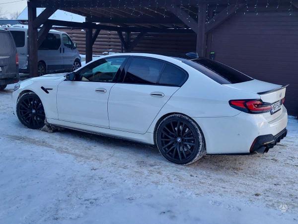 White BMW 530 2017 in Vilnius, with an engine capacity of 2.00 L and mileage of 200 thousand km for 23890 €, photo 8 on AUTOMOTO.COM.LV