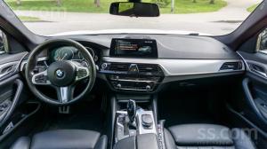 White BMW 530 2017 in Riga, with an engine capacity of 2.00 L and mileage of 213 thousand km for 21990 €, photo 12 on AUTOMOTO.COM.LV