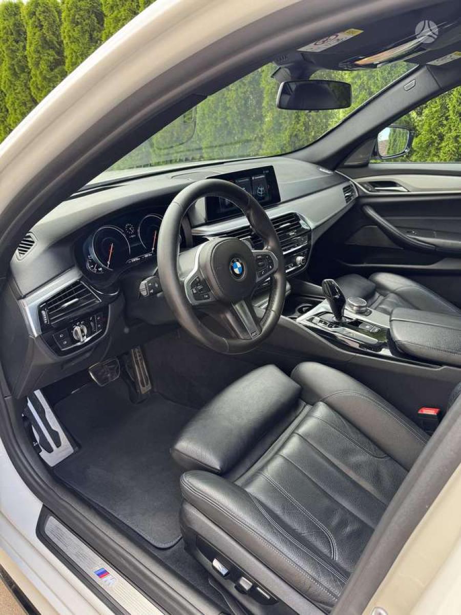 Balts BMW 530 2017 Kauņa, ar dzinēja tilpumu 2.99 L un nobraukumu 218 tūkst. km par 23800 €, foto 13 vietnē AUTOMOTO.COM.LV