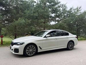 White BMW 530 2017 in Klaipeda, with an engine capacity of 2.00 L and mileage of 191 thousand km for 18400 €, photo 5 on AUTOMOTO.COM.LV