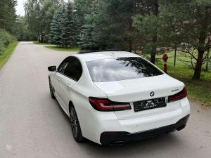 White BMW 530 2017 in Klaipeda, with an engine capacity of 2.00 L and mileage of 191 thousand km for 18400 €, photo 6 on AUTOMOTO.COM.LV