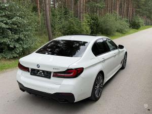 White BMW 530 2017 in Klaipeda, with an engine capacity of 2.00 L and mileage of 191 thousand km for 18400 €, photo 7 on AUTOMOTO.COM.LV