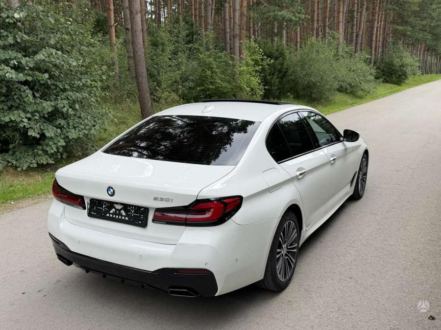 White BMW 530 2017 in Klaipeda, with an engine capacity of 2.00 L and mileage of 191 thousand km for 18400 €, photo 7 on AUTOMOTO.COM.LV