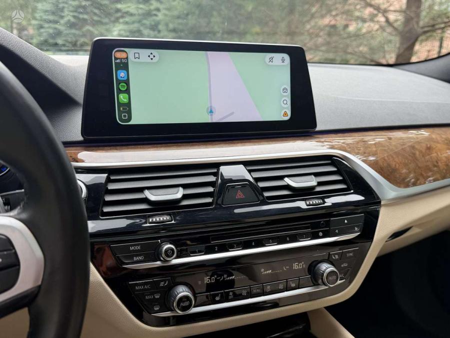 White BMW 530 2017 in Klaipeda, with an engine capacity of 2.00 L and mileage of 191 thousand km for 18400 €, photo 19 on AUTOMOTO.COM.LV