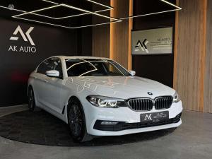 White BMW 530 2017 in Kaunas, with an engine capacity of 2.00 L and mileage of 224 thousand km for 18490 €, photo 4 on AUTOMOTO.COM.LV