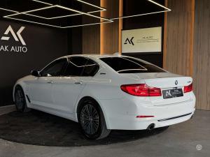 White BMW 530 2017 in Kaunas, with an engine capacity of 2.00 L and mileage of 224 thousand km for 18490 €, photo 9 on AUTOMOTO.COM.LV