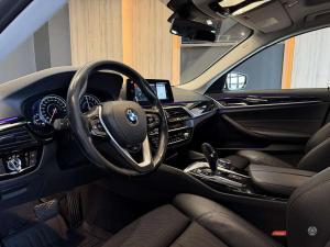 White BMW 530 2017 in Kaunas, with an engine capacity of 2.00 L and mileage of 224 thousand km for 18490 €, photo 14 on AUTOMOTO.COM.LV