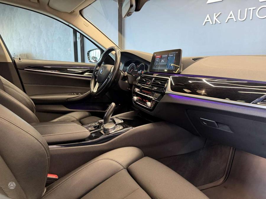 White BMW 530 2017 in Kaunas, with an engine capacity of 2.00 L and mileage of 224 thousand km for 18490 €, photo 19 on AUTOMOTO.COM.LV