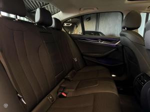 White BMW 530 2017 in Kaunas, with an engine capacity of 2.00 L and mileage of 224 thousand km for 18490 €, photo 26 on AUTOMOTO.COM.LV
