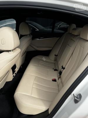 White BMW 530 2017 in Klaipeda, with an engine capacity of 2.00 L and mileage of 191 thousand km for 19000 €, photo 13 on AUTOMOTO.COM.LV