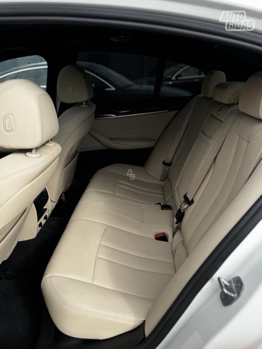 White BMW 530 2017 in Klaipeda, with an engine capacity of 2.00 L and mileage of 191 thousand km for 19000 €, photo 13 on AUTOMOTO.COM.LV