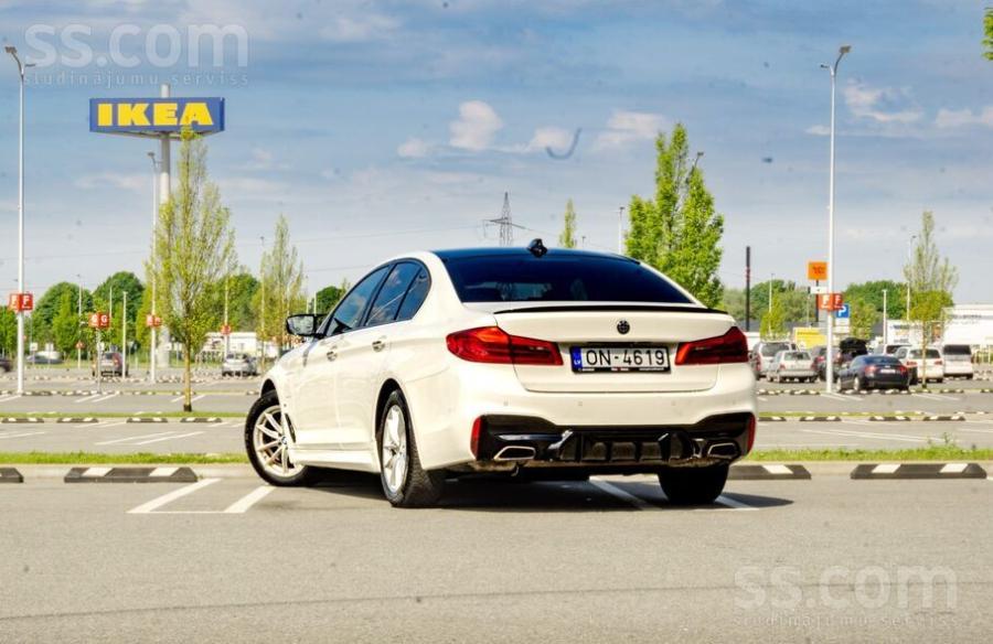White BMW 530 2017 in Riga, with an engine capacity of 2.00 L and mileage of 213 thousand km for 19990 €, photo 8 on AUTOMOTO.COM.LV