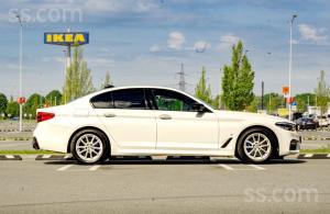 White BMW 530 2017 in Riga, with an engine capacity of 2.00 L and mileage of 213 thousand km for 19990 €, photo 9 on AUTOMOTO.COM.LV