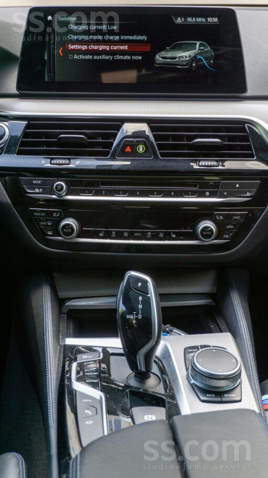 White BMW 530 2017 in Riga, with an engine capacity of 2.00 L and mileage of 213 thousand km for 19990 €, photo 13 on AUTOMOTO.COM.LV