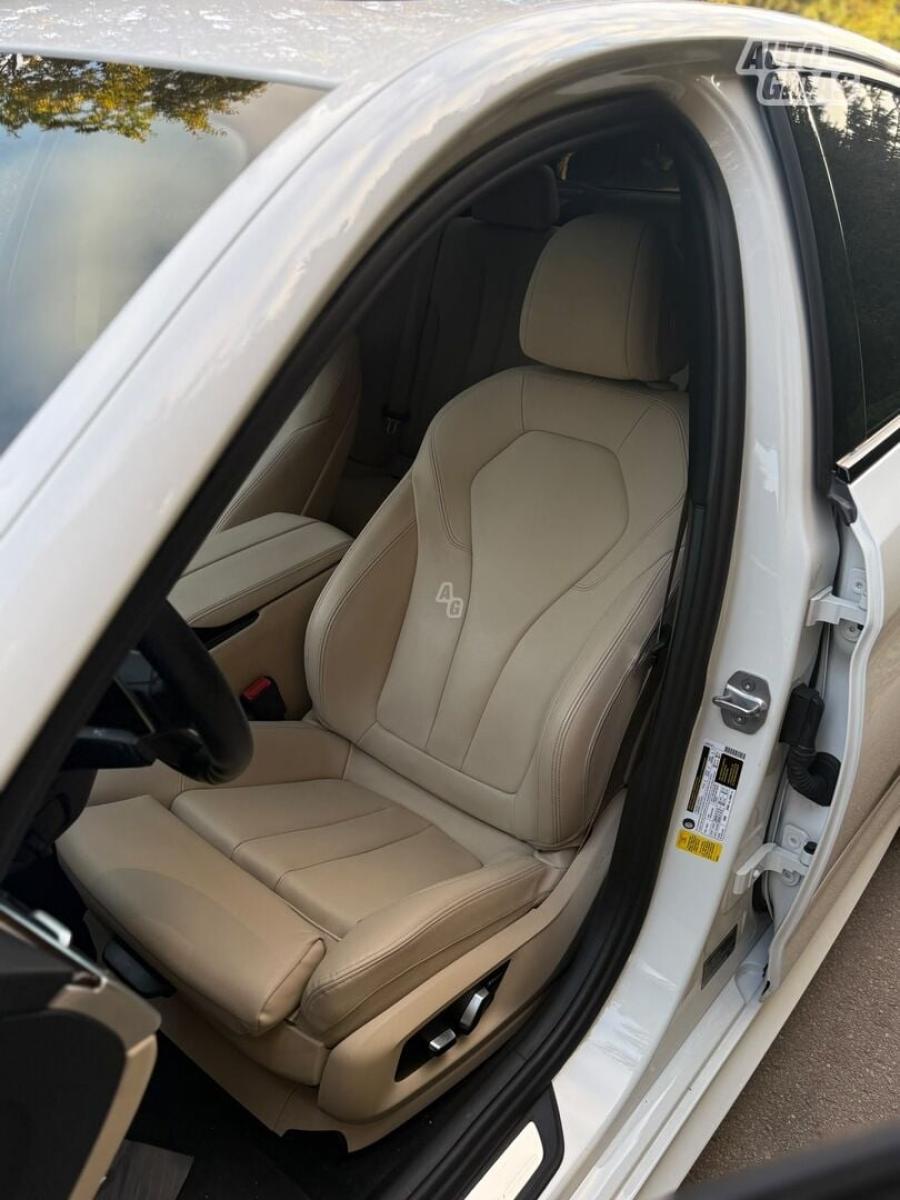 White BMW 530 2017 in Klaipeda, with an engine capacity of 2.00 L and mileage of 191 thousand km for 18200 €, photo 13 on AUTOMOTO.COM.LV