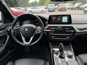 White BMW 530 2018 in Vilnius, with an engine capacity of 2.00 L and mileage of 116 thousand km for 17900 €, photo 7 on AUTOMOTO.COM.LV