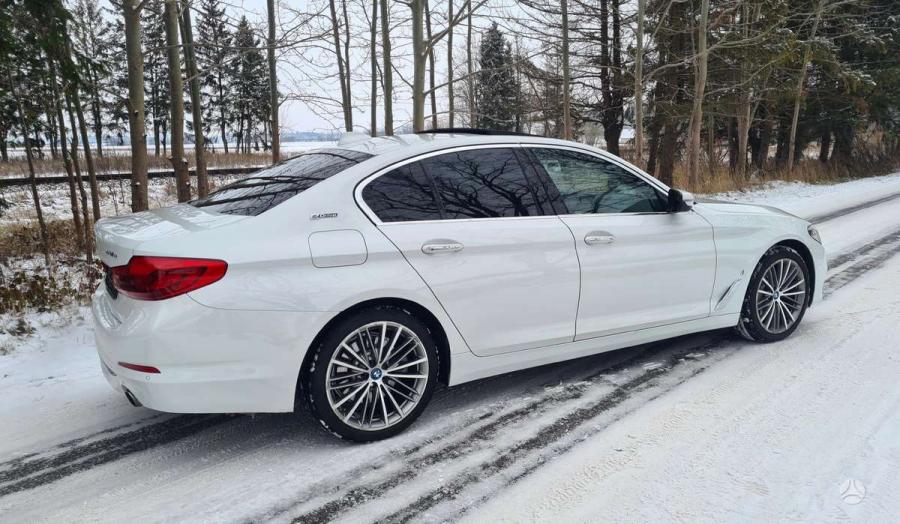 Balts BMW 530 2018 Šauļi, ar dzinēja tilpumu 2.00 L un nobraukumu 230 tūkst. km par 22500 €, foto 6 vietnē AUTOMOTO.COM.LV