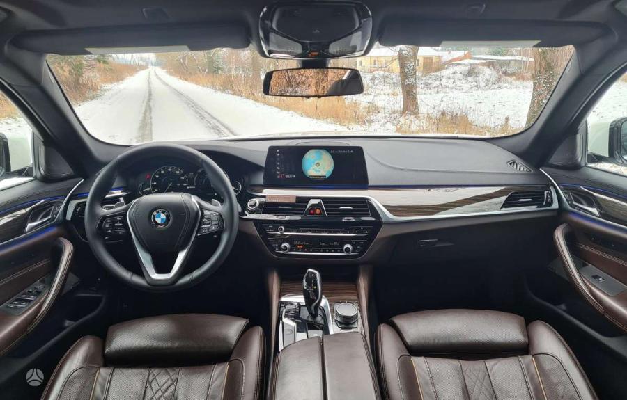 Balts BMW 530 2018 Šauļi, ar dzinēja tilpumu 2.00 L un nobraukumu 230 tūkst. km par 22500 €, foto 7 vietnē AUTOMOTO.COM.LV