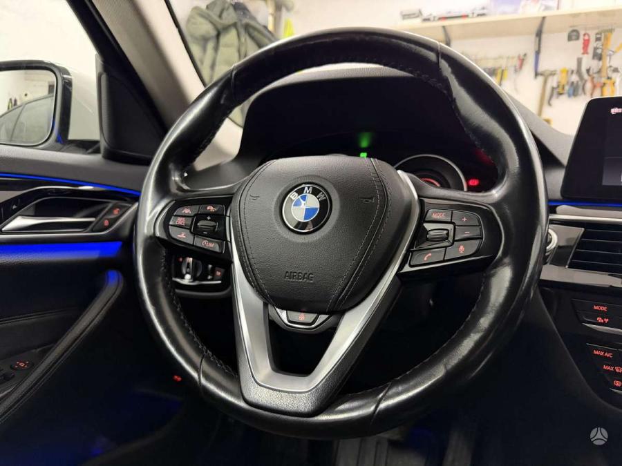 Balts BMW 530 2018 Kauņa, ar dzinēja tilpumu 2.00 L un nobraukumu 260 tūkst. km par 16200 €, foto 16 vietnē AUTOMOTO.COM.LV