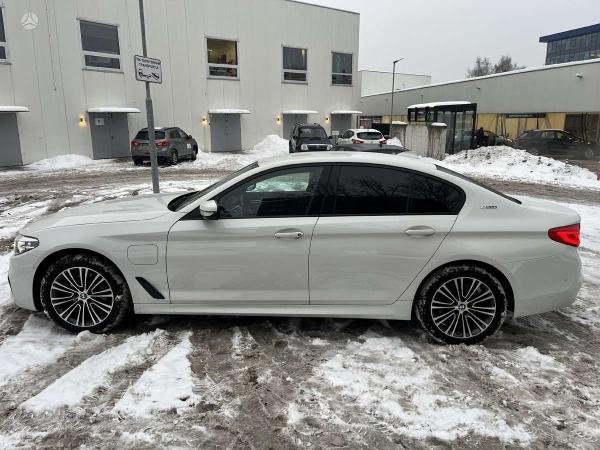Balts BMW 530 2018 Viļņa, ar dzinēja tilpumu 2.00 L un nobraukumu 105 tūkst. km par 23000 €, foto 6 vietnē AUTOMOTO.COM.LV