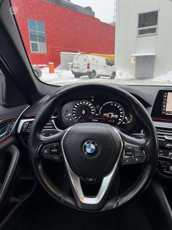 Balts BMW 530 2018 Viļņa, ar dzinēja tilpumu 2.00 L un nobraukumu 105 tūkst. km par 23000 €, foto 7 vietnē AUTOMOTO.COM.LV