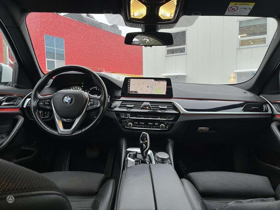 Balts BMW 530 2018 Viļņa, ar dzinēja tilpumu 2.00 L un nobraukumu 105 tūkst. km par 23000 €, foto 8 vietnē AUTOMOTO.COM.LV