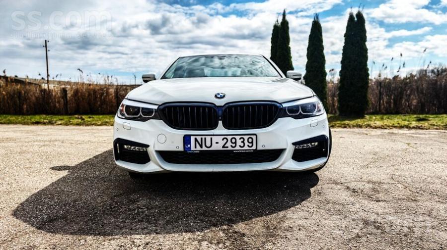 White BMW 530 2018 in Jelgava, with an engine capacity of 2.00 L and mileage of 201 thousand km for 23200 €, photo 6 on AUTOMOTO.COM.LV