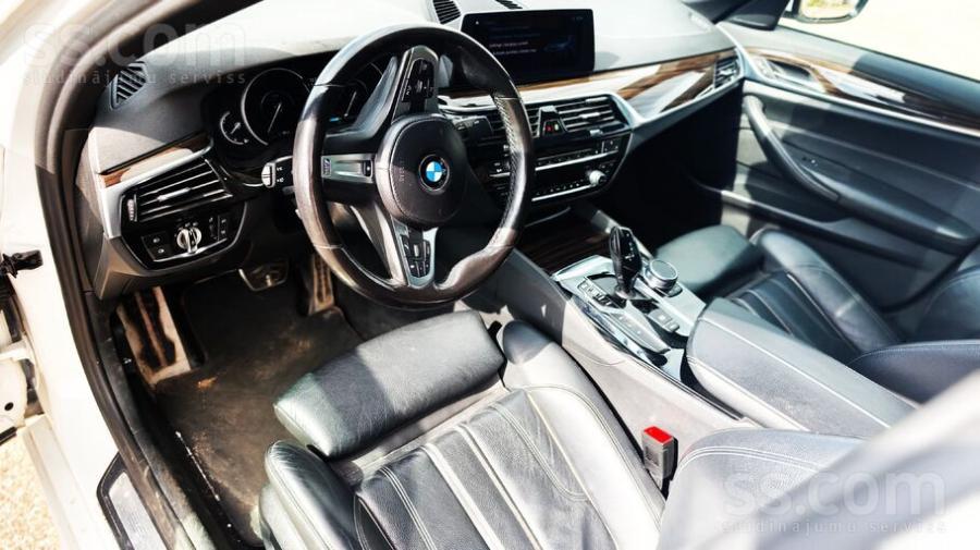 White BMW 530 2018 in Jelgava, with an engine capacity of 2.00 L and mileage of 201 thousand km for 23200 €, photo 8 on AUTOMOTO.COM.LV
