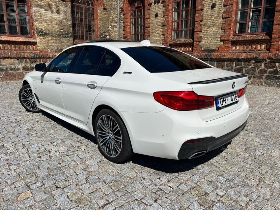 Balts BMW 530 2018 Rīga, ar dzinēja tilpumu 2.00 L un nobraukumu 97 tūkst. km par 28400 €, foto 6 vietnē AUTOMOTO.COM.LV
