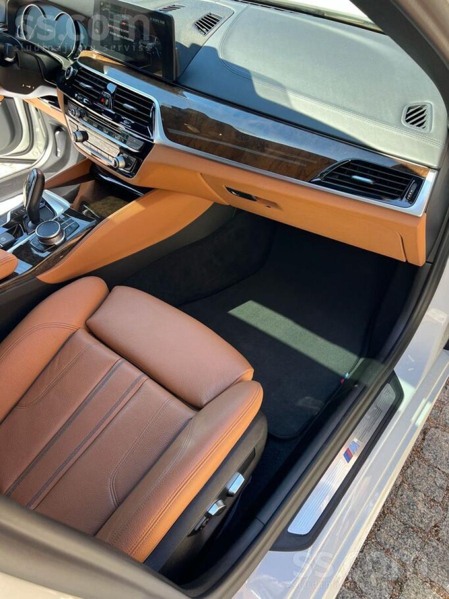 Balts BMW 530 2018 Rīga, ar dzinēja tilpumu 2.00 L un nobraukumu 97 tūkst. km par 28400 €, foto 11 vietnē AUTOMOTO.COM.LV