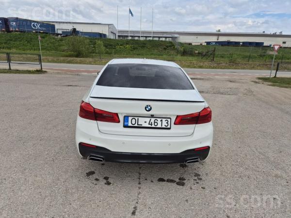 White BMW 530 2018 in Tukums, with an engine capacity of 2.00 L and mileage of 172 thousand km for 22550 €, photo 7 on AUTOMOTO.COM.LV