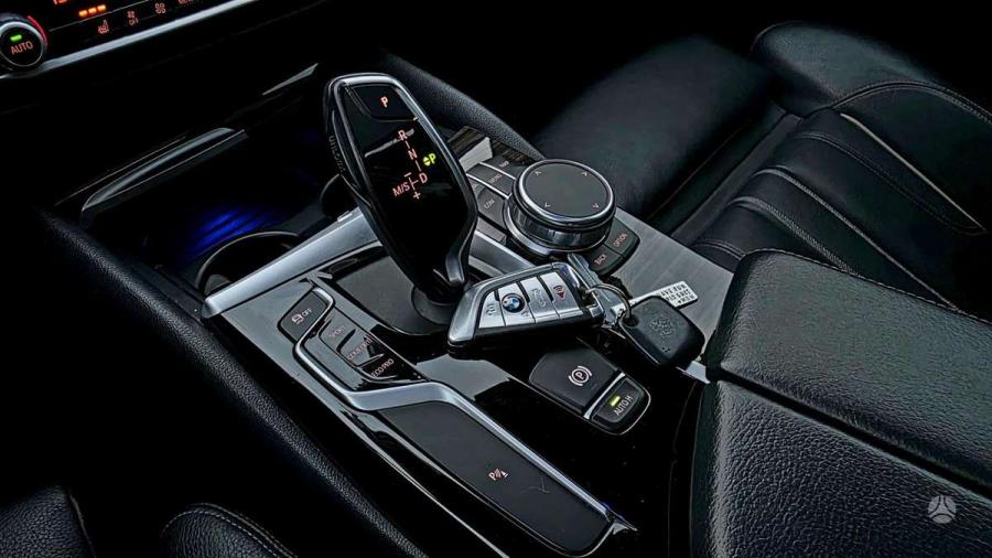 Balts BMW 530 2018 Kauņa, ar dzinēja tilpumu 2.00 L un nobraukumu 160 tūkst. km par 20800 €, foto 30 vietnē AUTOMOTO.COM.LV