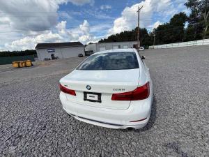 Balts BMW 530 2018 Viļņa, ar dzinēja tilpumu 2.00 L un nobraukumu 130 tūkst. km par 12800 €, foto 8 vietnē AUTOMOTO.COM.LV