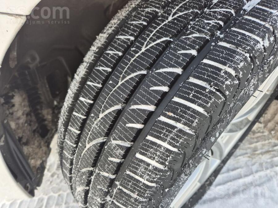 Balts BMW 530 2018 Rēzekne, ar dzinēja tilpumu 2.00 L un nobraukumu 252 tūkst. km par 17750 €, foto 17 vietnē AUTOMOTO.COM.LV